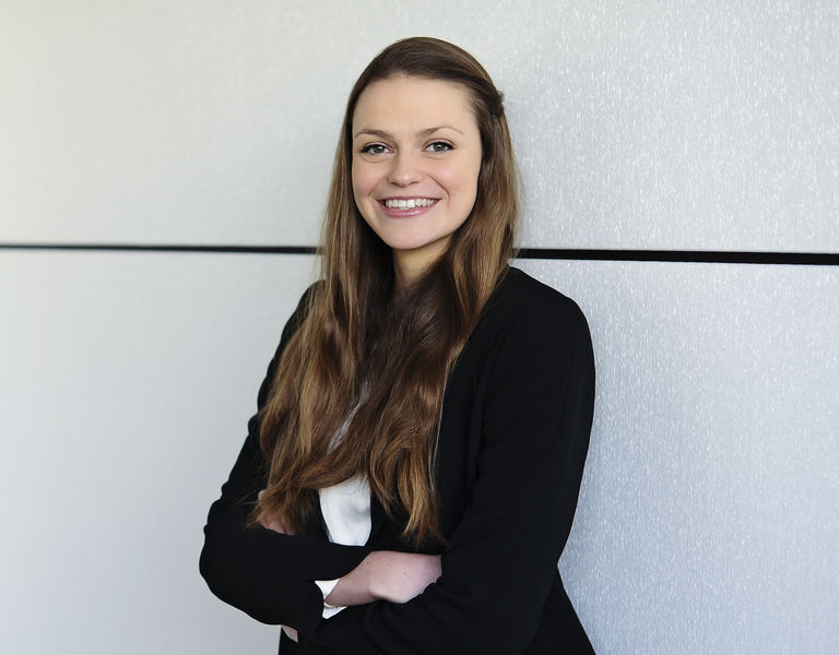 Katherine Williamson - EMSEKFLOL.COM