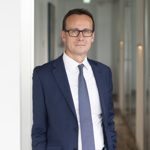 Simon Witney | Travers Smith